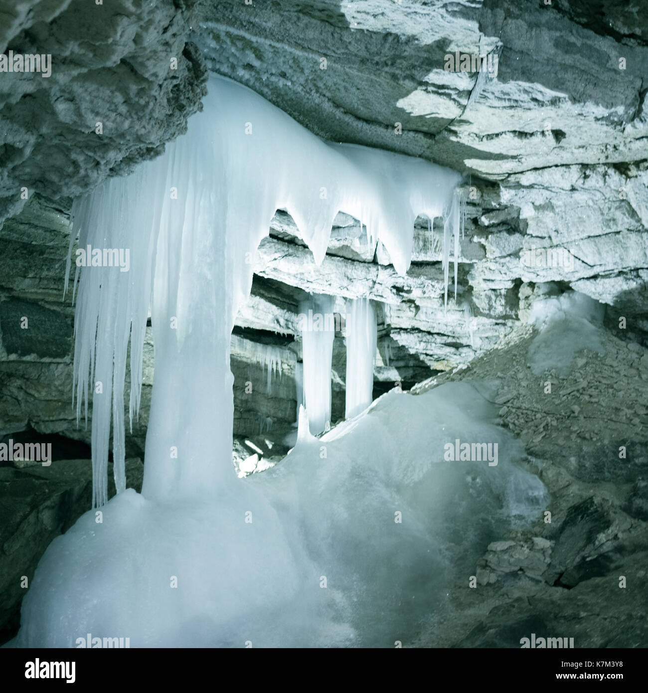 Kungur ice cave hi-res stock photography and images - Alamy