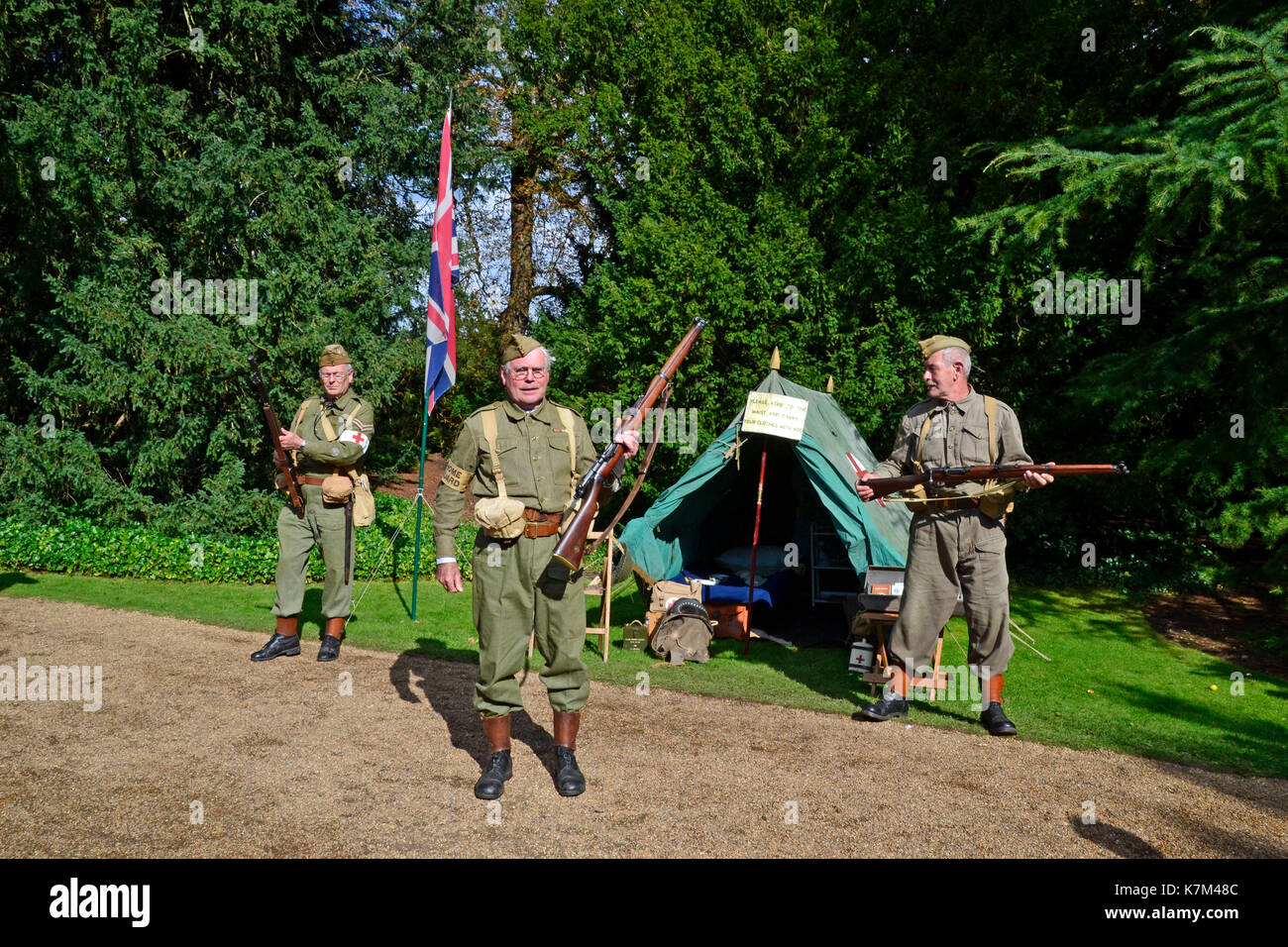 British reenactment 1940s wwii hi-res stock photography and images - Alamy