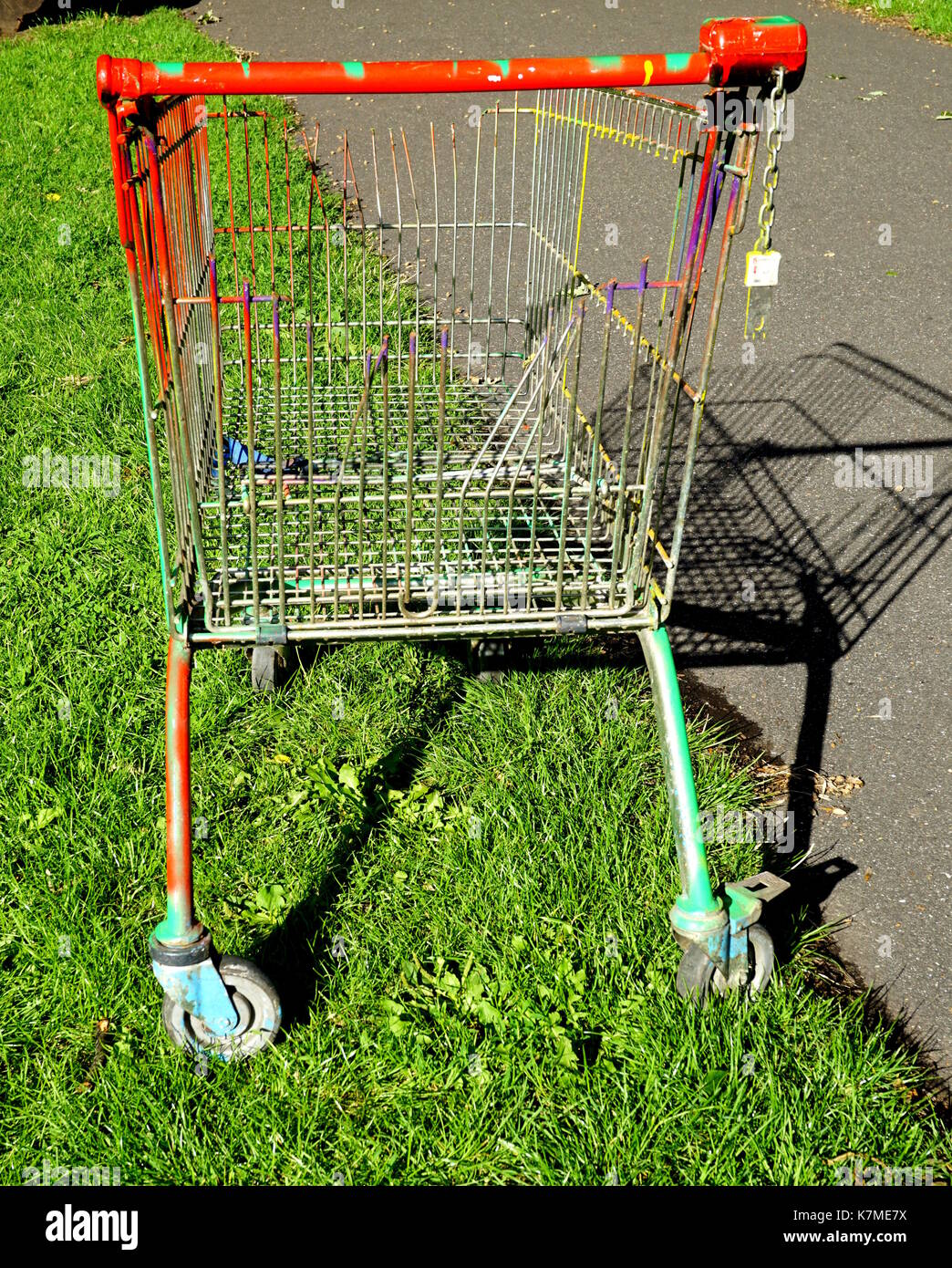 Supermarket Trolley High Resolution Stock Photography and Images - Alamy