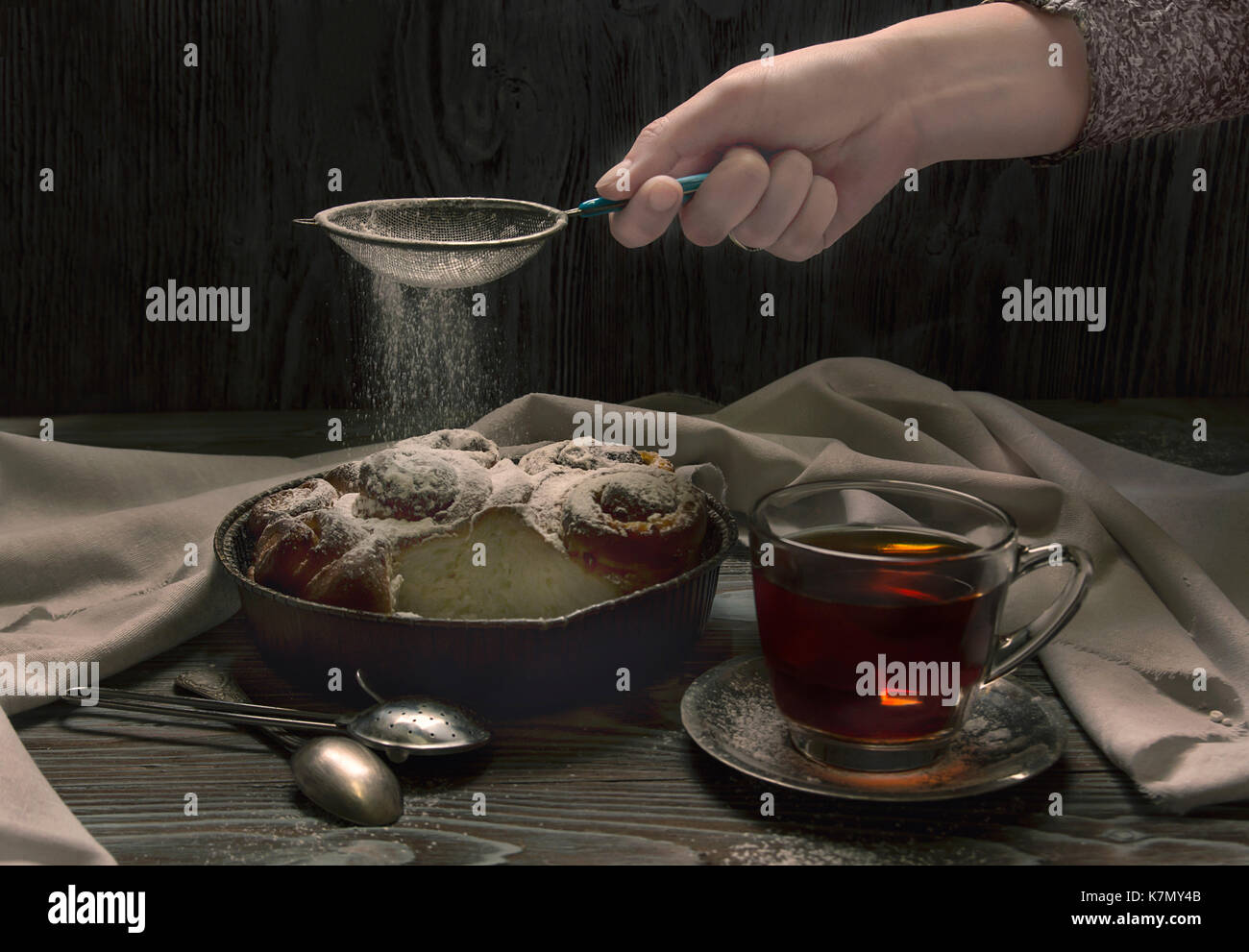 Woman pour sugar hi-res stock photography and images - Alamy