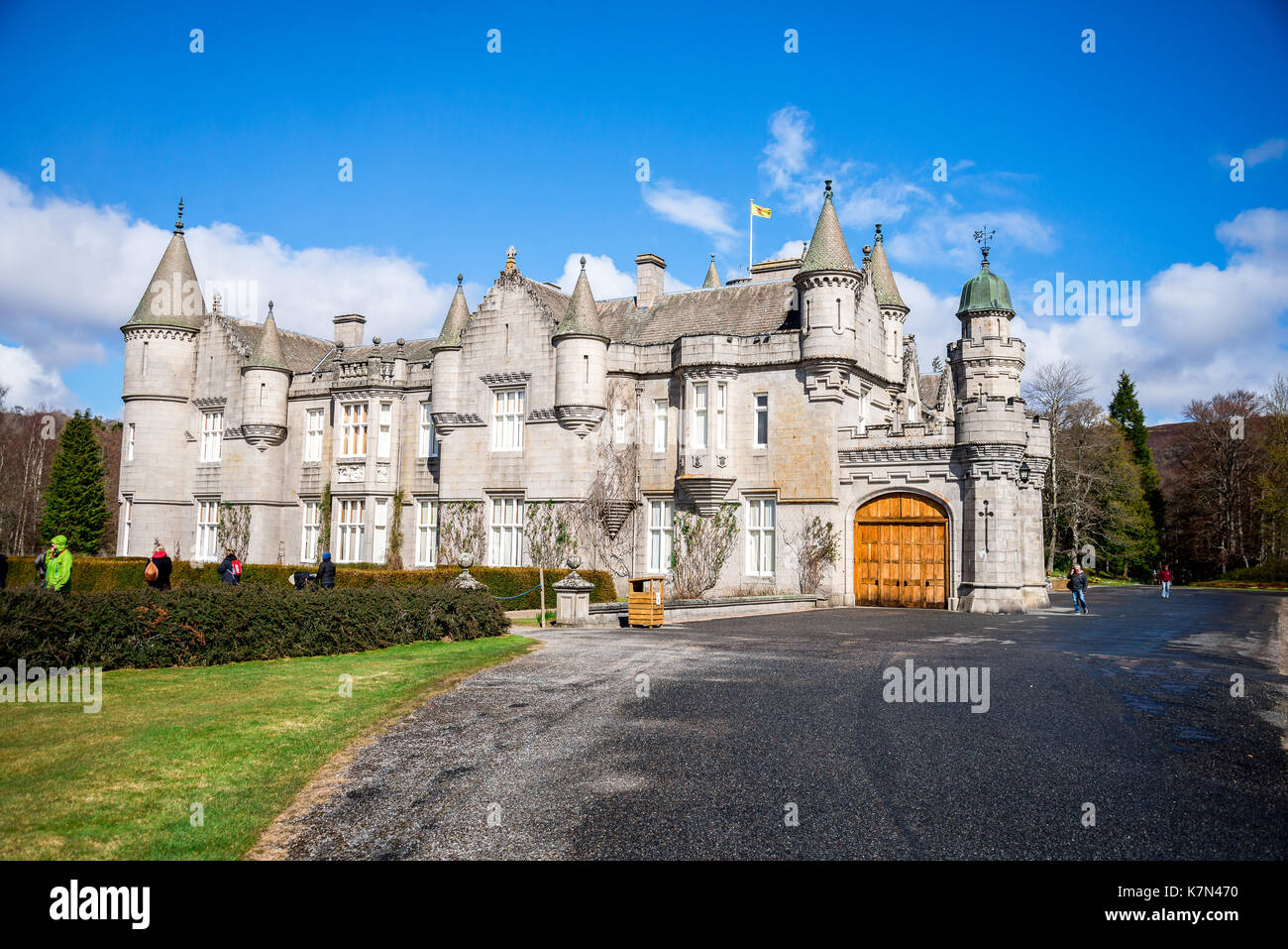 Balmoral estate scotland queen hi-res stock photography and images - Alamy