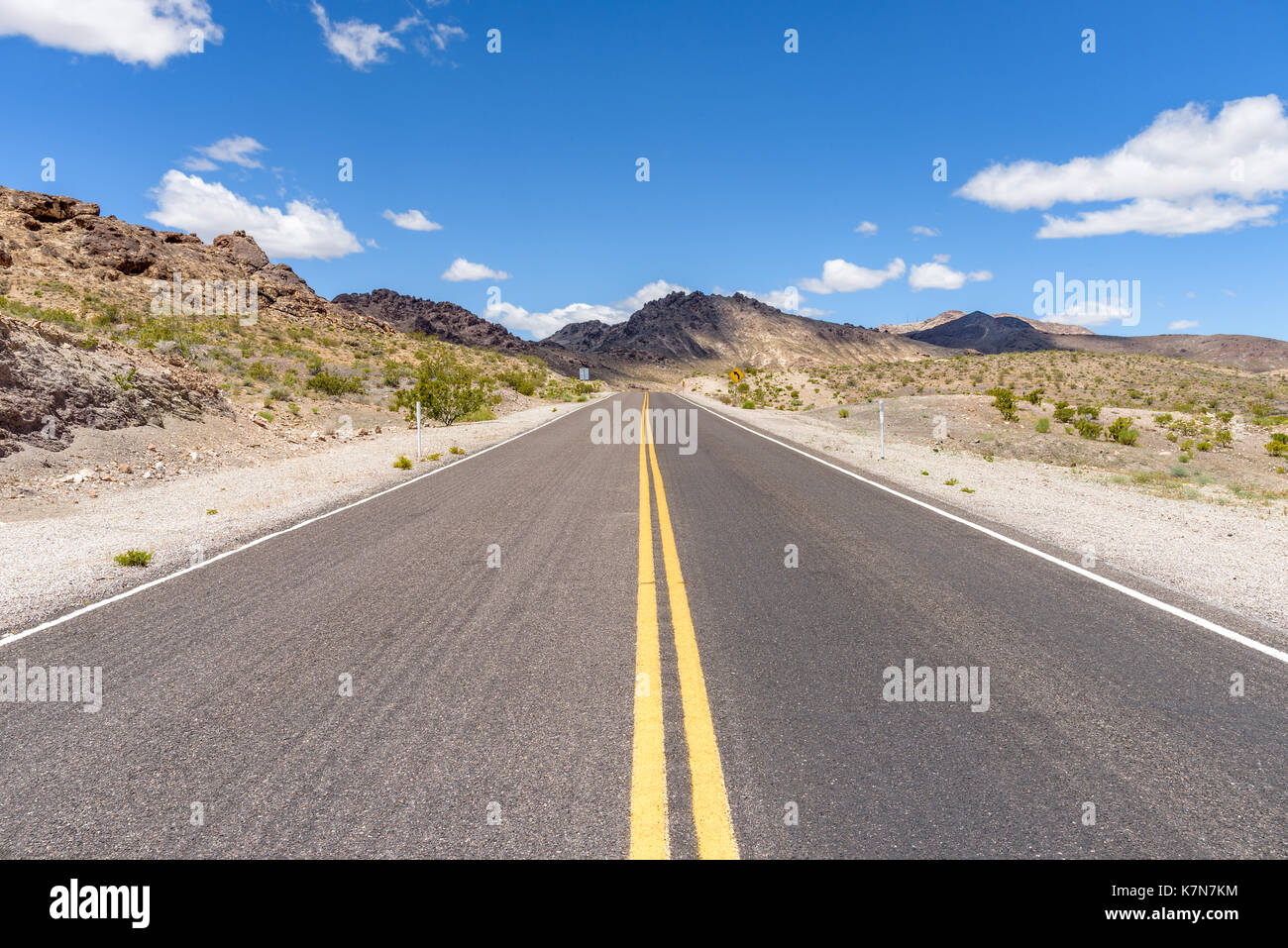 Clouds and desert lines hi-res stock photography and images - Alamy