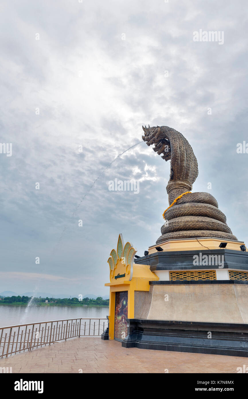 Seven headed snake hi-res stock photography and images - Alamy