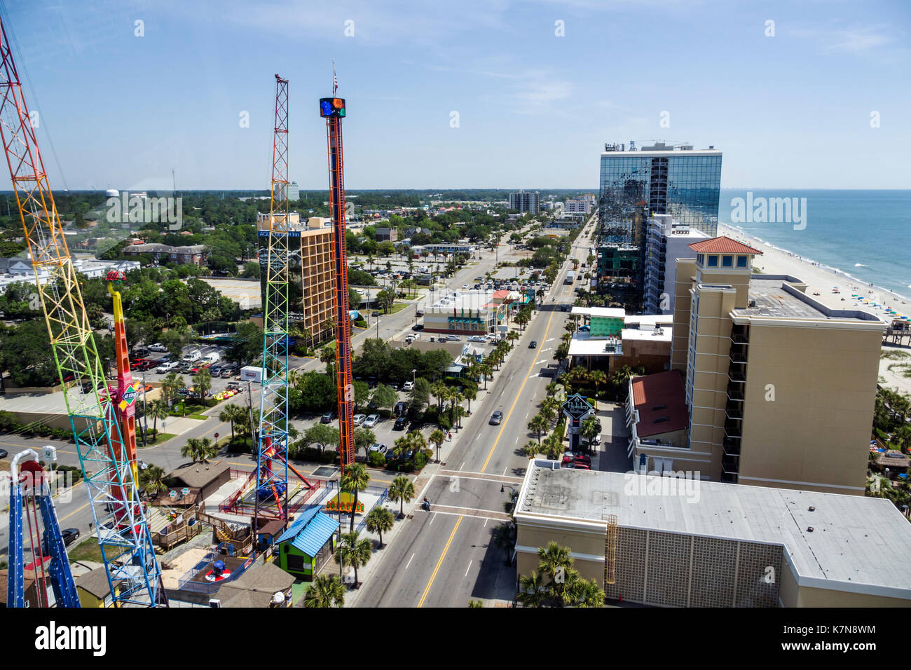 Skywheel ferris wheel hi-res stock photography and images - Alamy