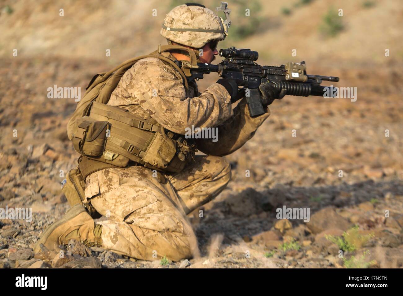 Fire team rushes hi-res stock photography and images - Alamy