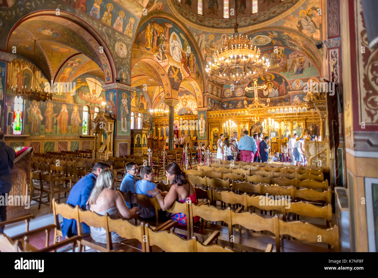 Suburban church hi-res stock photography and images - Alamy