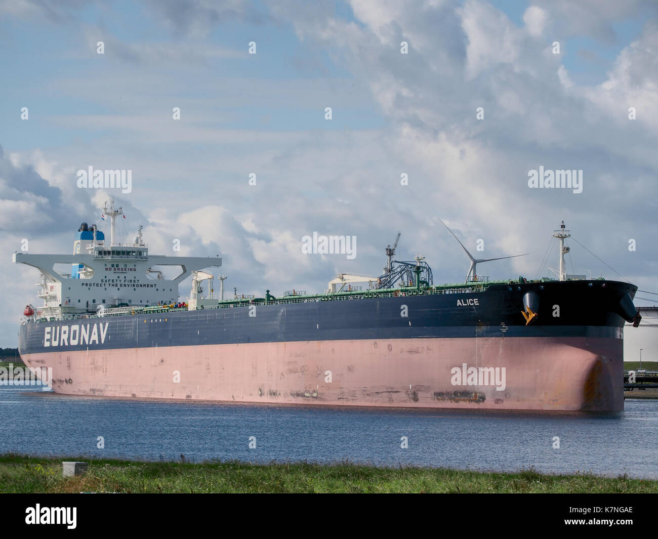 The Alice is a ship built in 2016 with IMO number 9709087, docked at ...