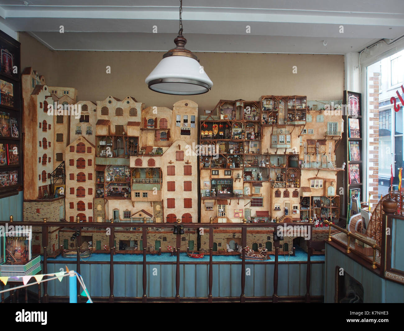 Human sized mouse hi-res stock photography and images - Alamy