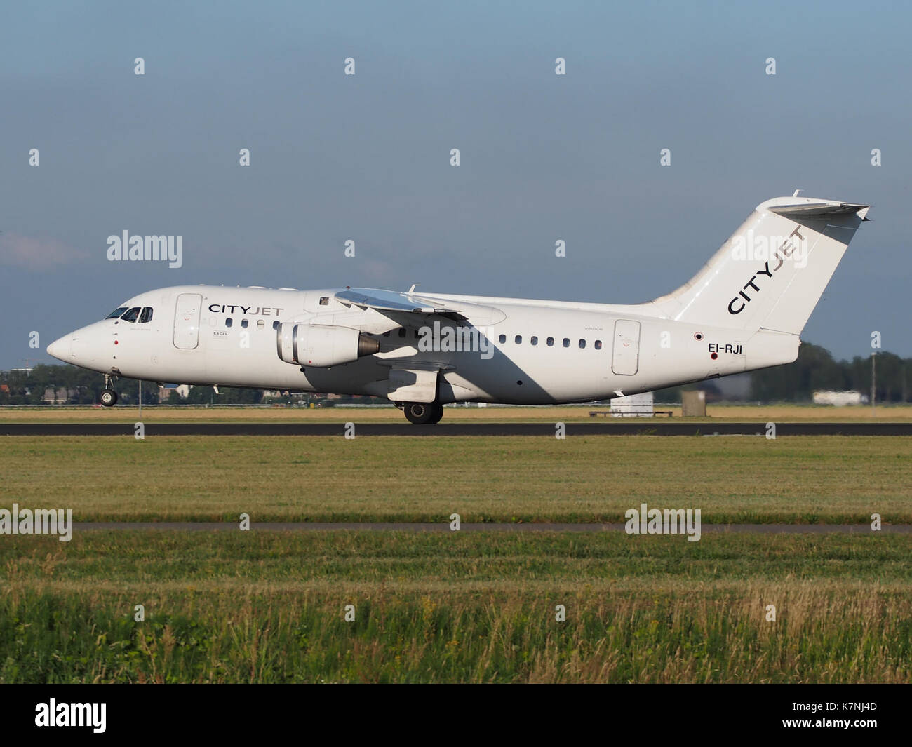 Cityjet avro rj85 jet aircraft hi-res stock photography and images - Alamy