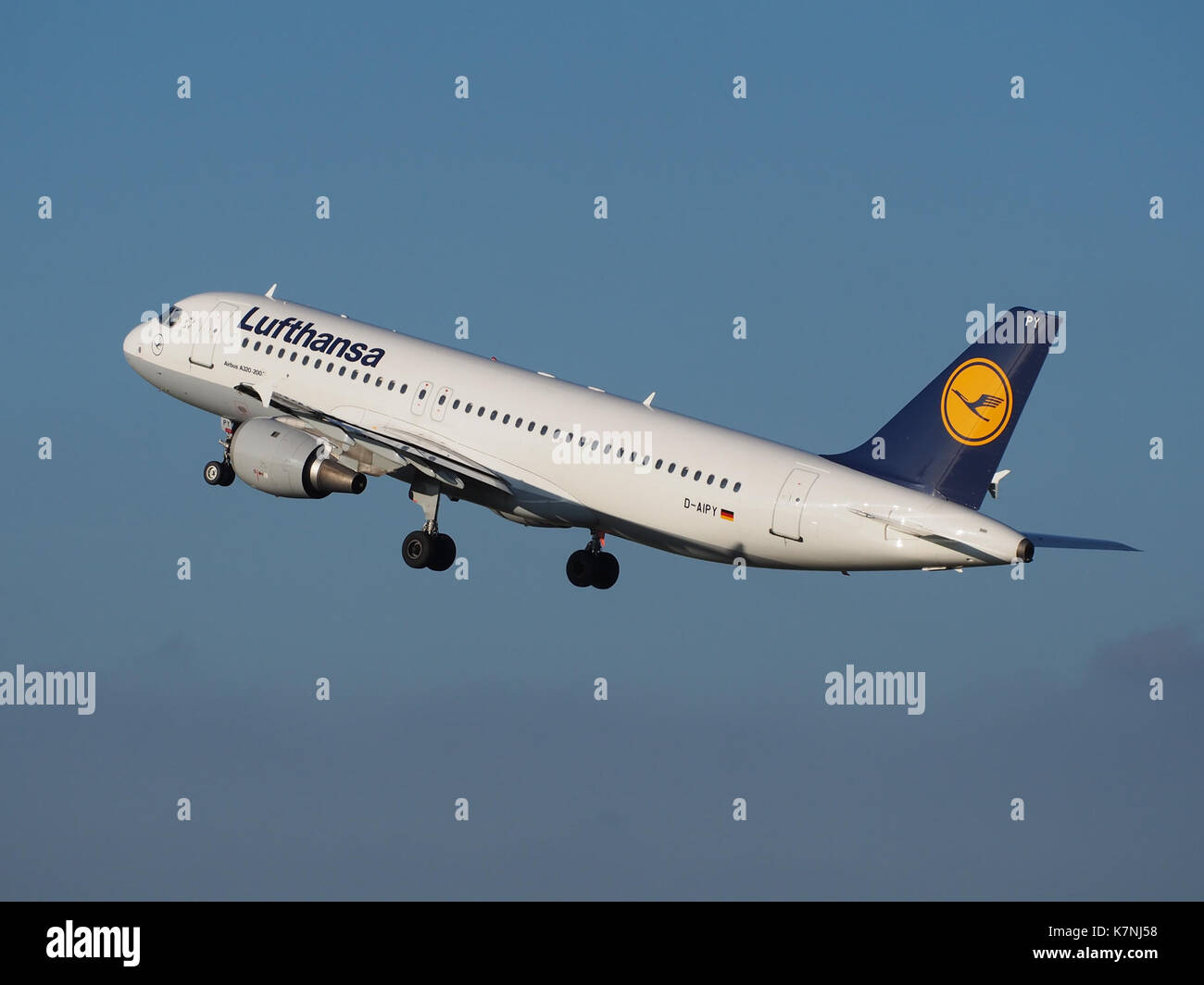 Lufthansa Airbus A320-211, registration D-AIPY, takes off from Schiphol ...