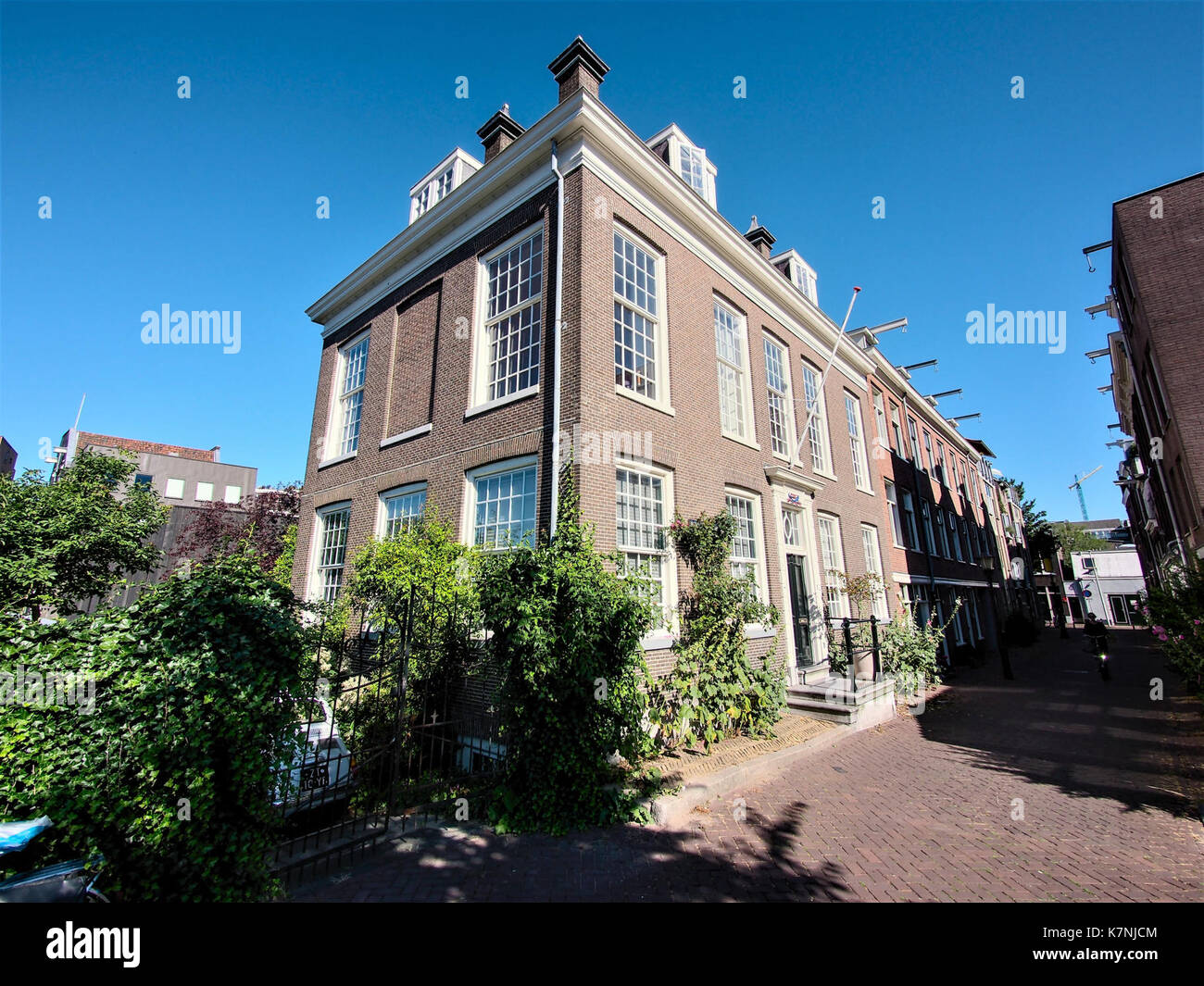 Photo shows street view hi-res stock photography and images - Alamy