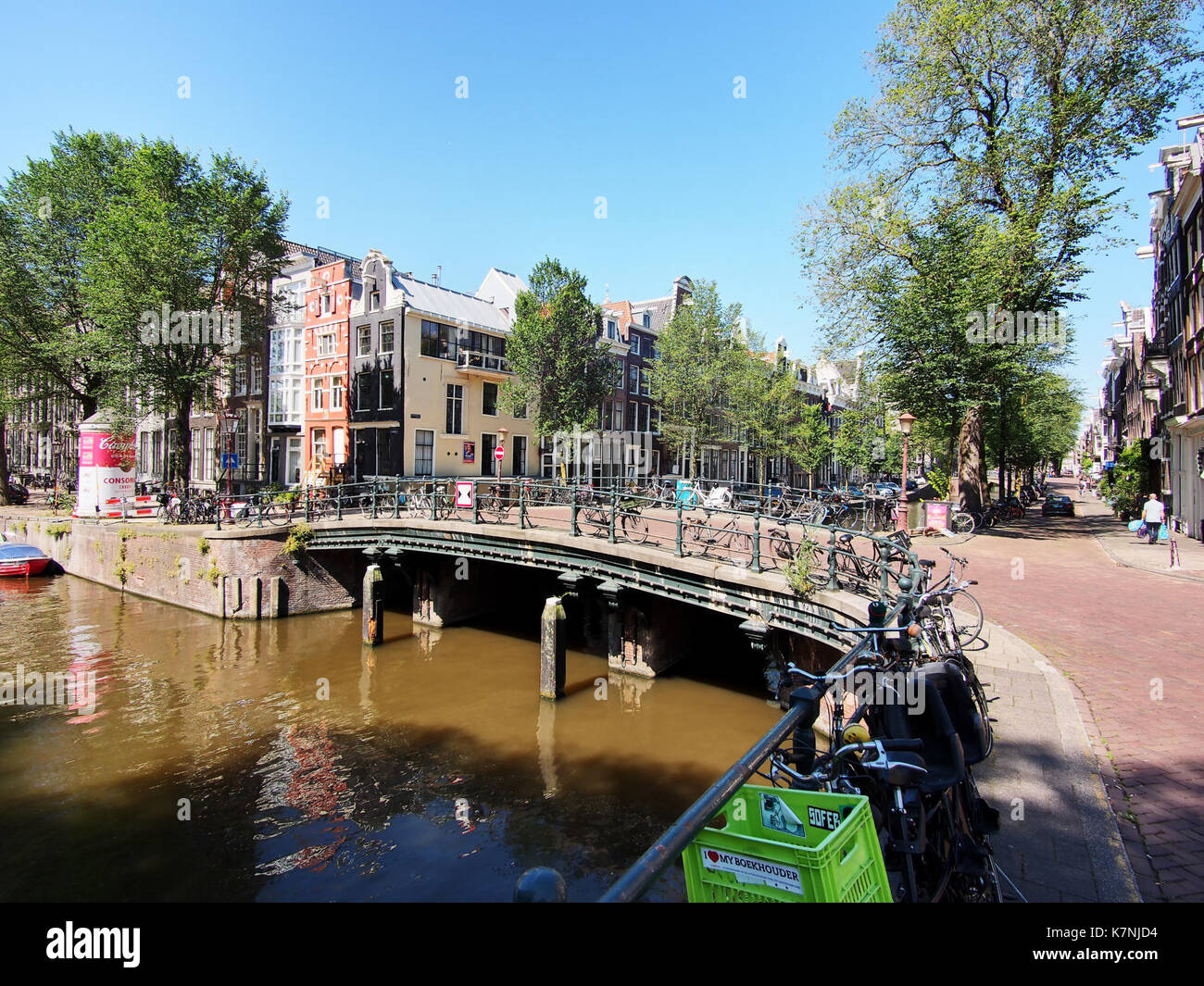 This image features Bridge 21 in the Herengracht district of Amsterdam ...