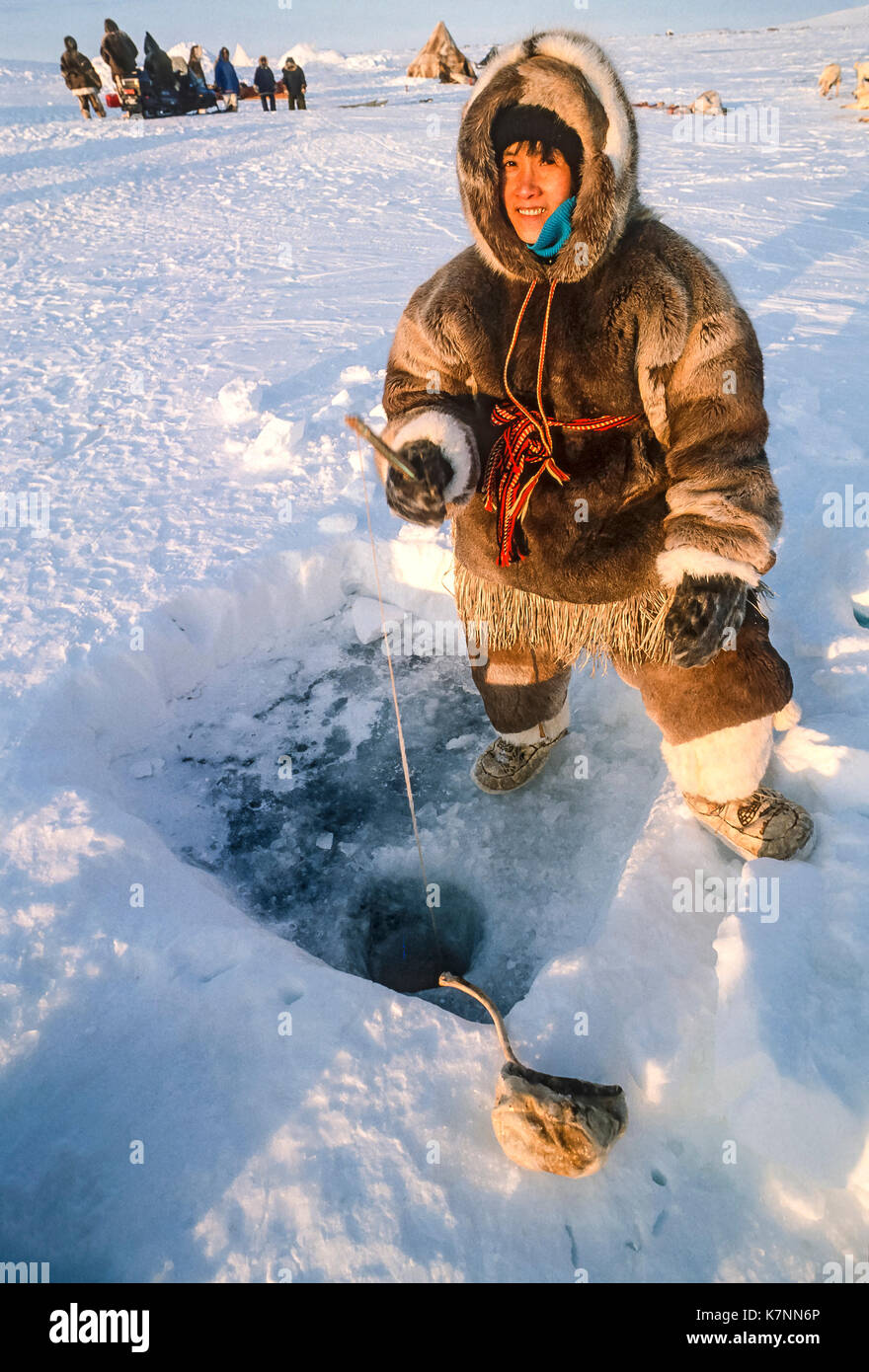 Inuit Cacando Caribu Caribou Skin Clothing Hi Res Stock Photography