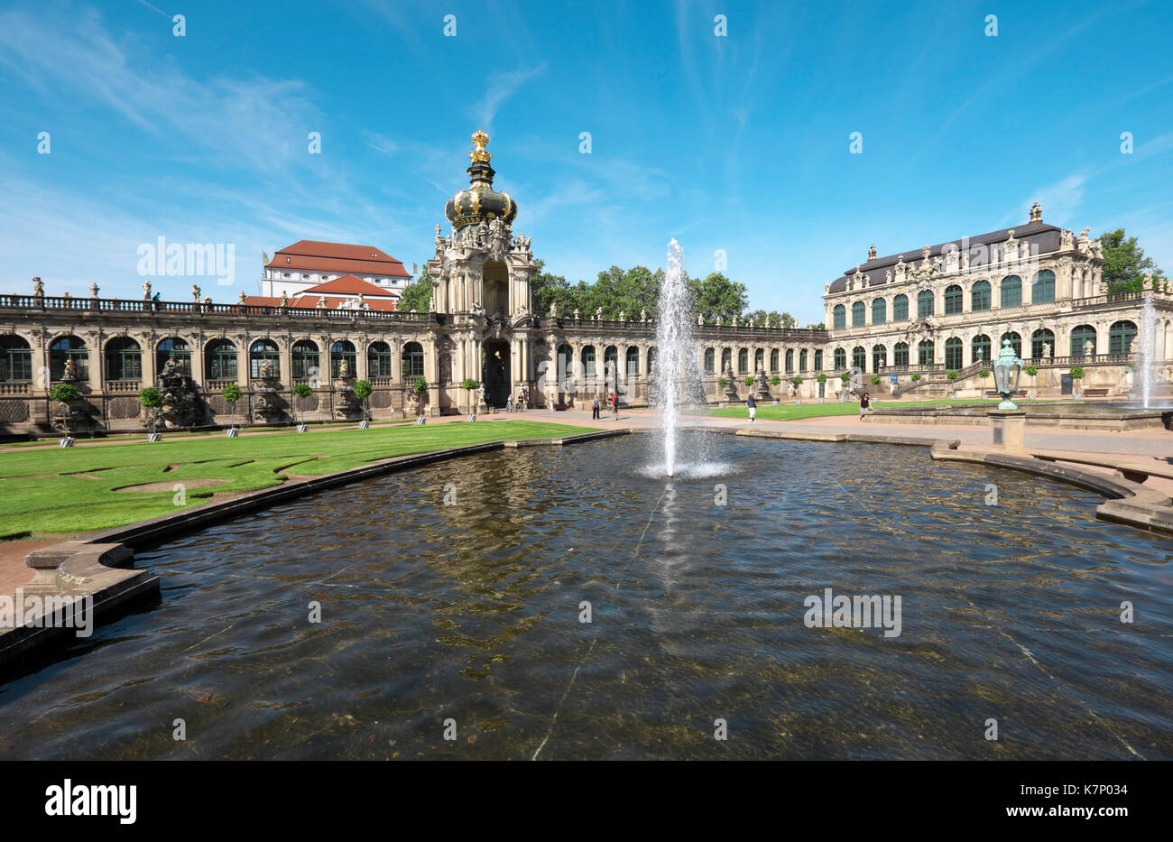 Kennel palace hi-res stock photography and images - Alamy