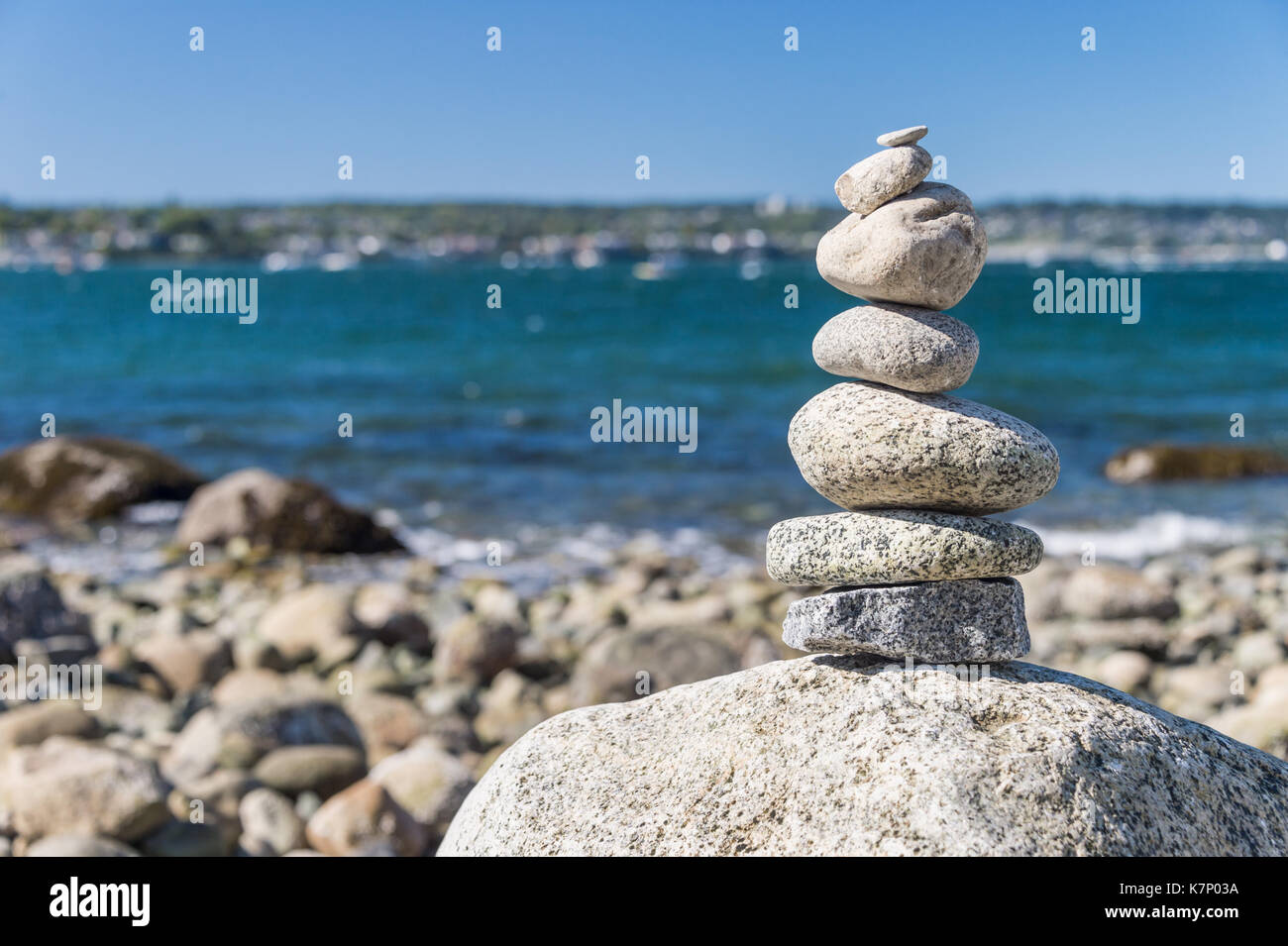 Balancing rock canada hi-res stock photography and images - Alamy