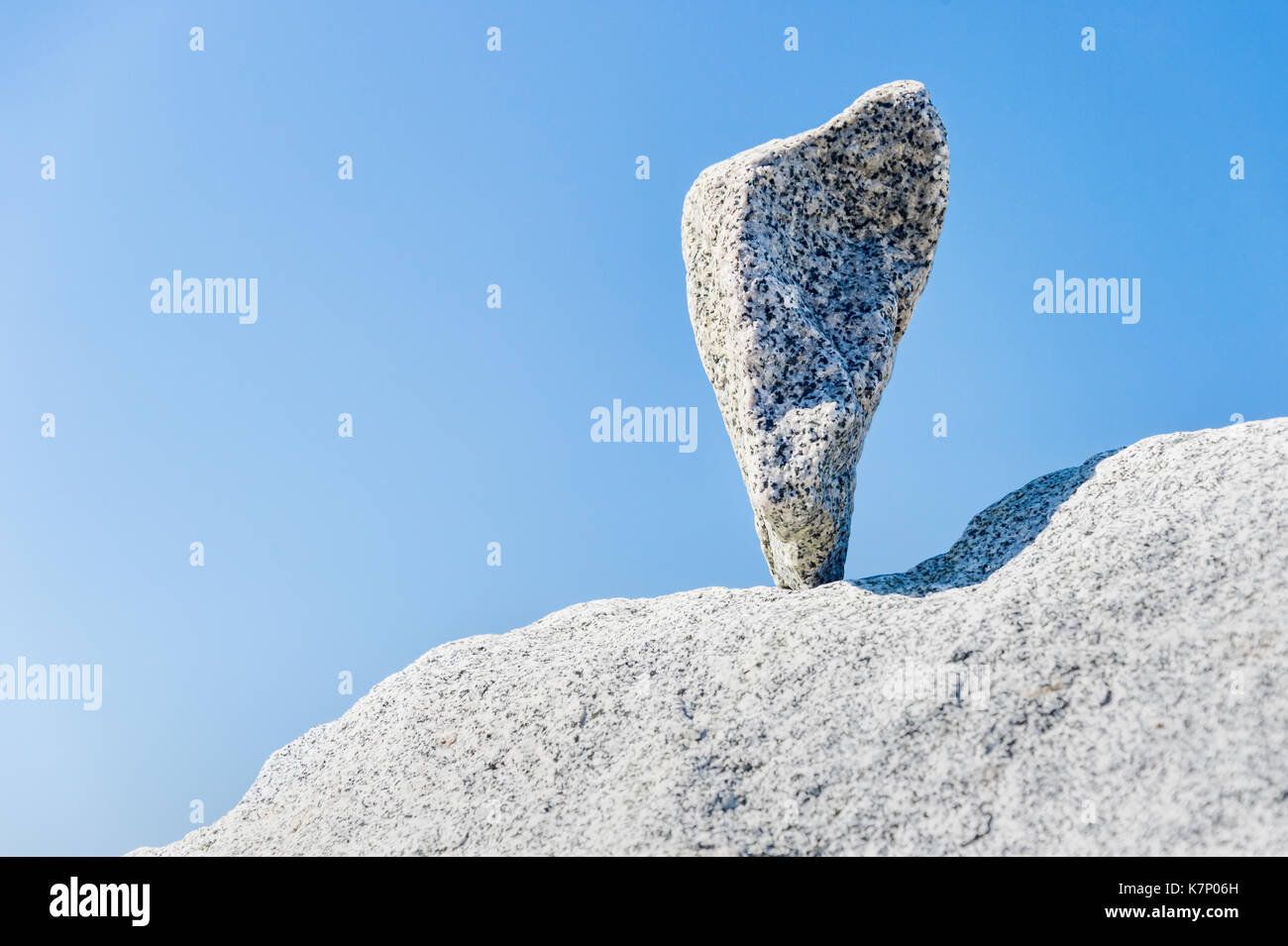 Rock tip hi-res stock photography and images - Alamy