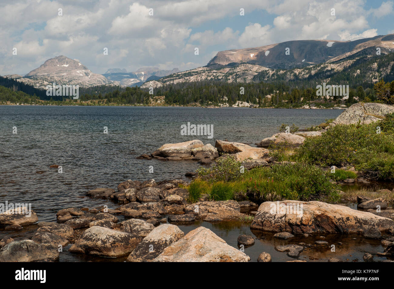 Island Lake in the Beartooth Mountains of northern Wyoming and southern ...