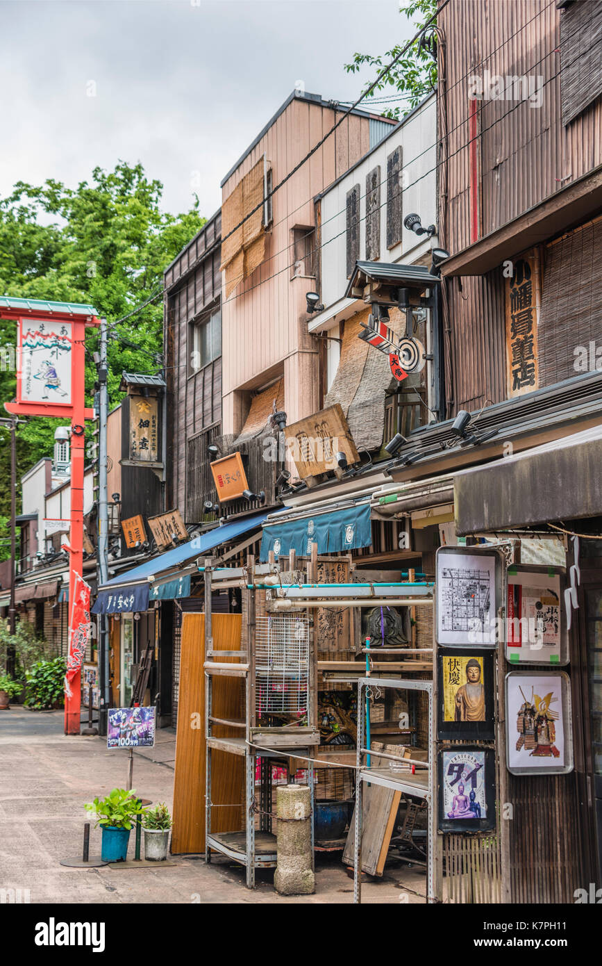 Ancient Edo era shopping street Dempoin dori with traditional shops in ...