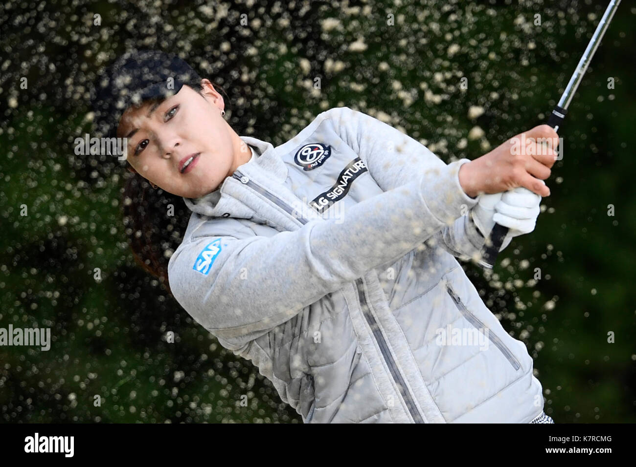 In gee chun hi-res stock photography and images - Alamy