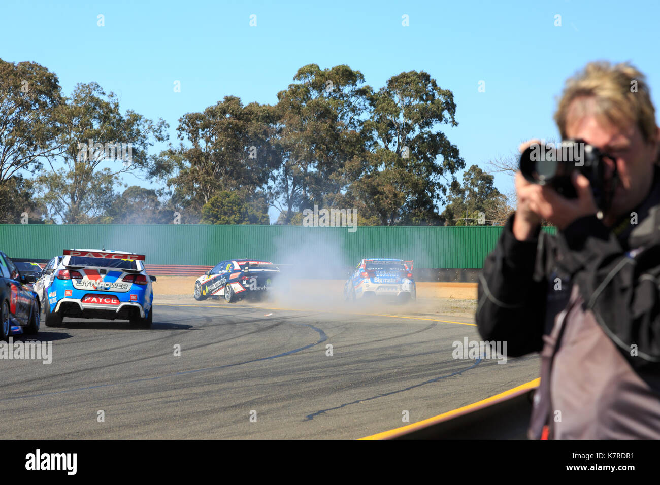 MELBOURNE, AUSTRALIA - 17 SEPTEMBER: Dunlop Super2 Series, Race 2 ...