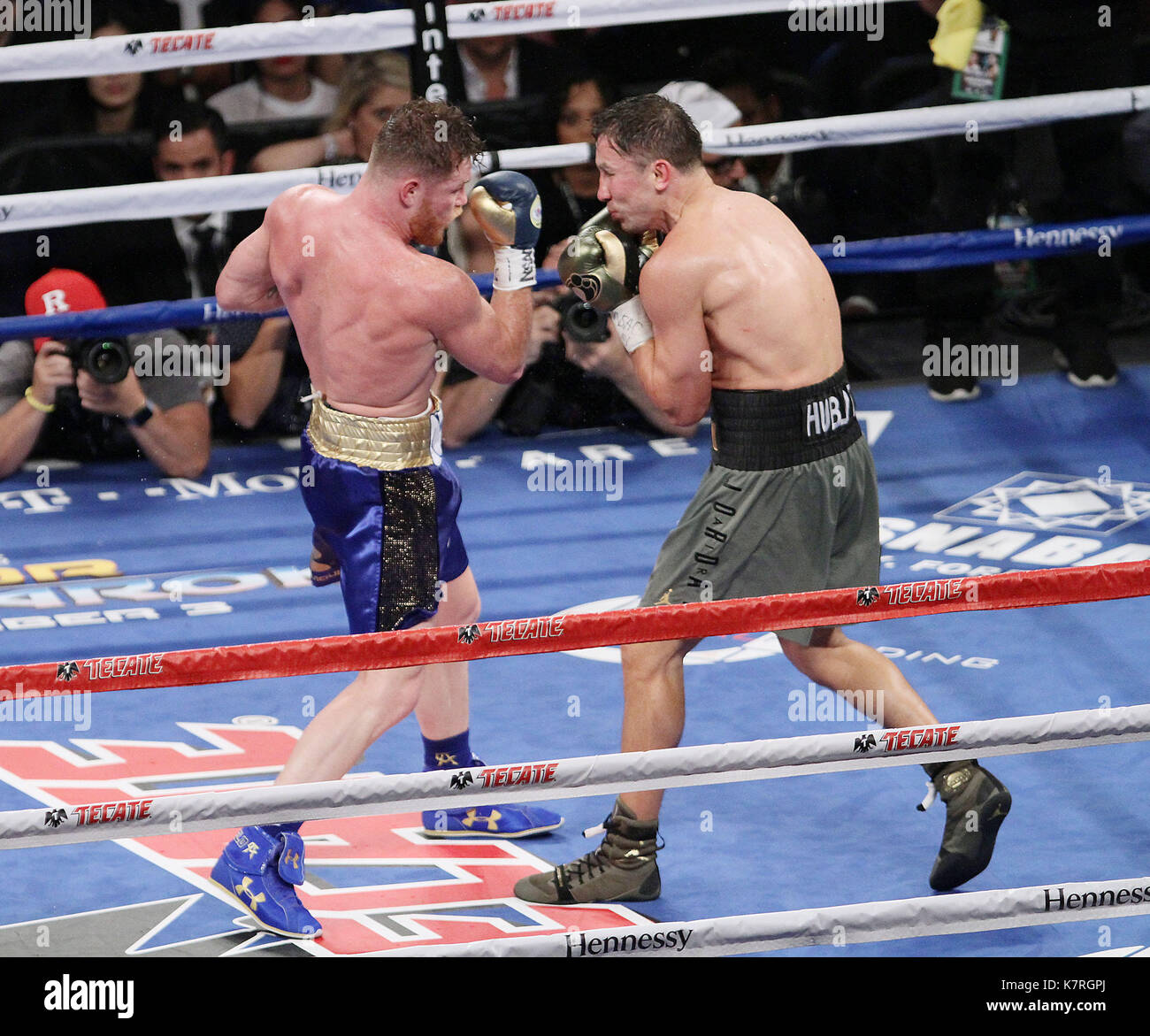 Las Vegas, Nevada, USA. 16th Sep, 2017. Boxers Canelo Alvarez and ...