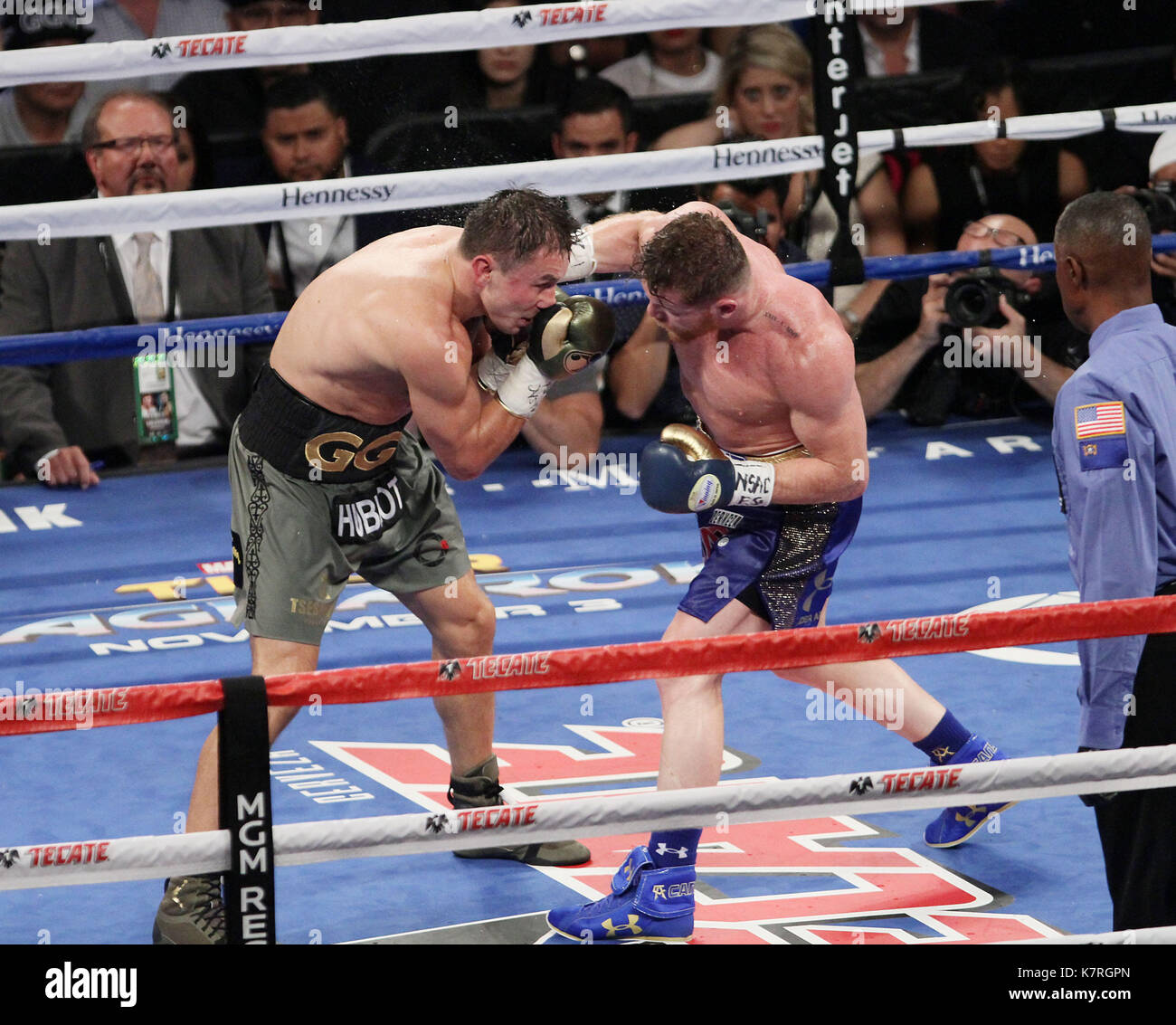 Alvarez golovkin 2017 draw hi-res stock photography and images - Alamy