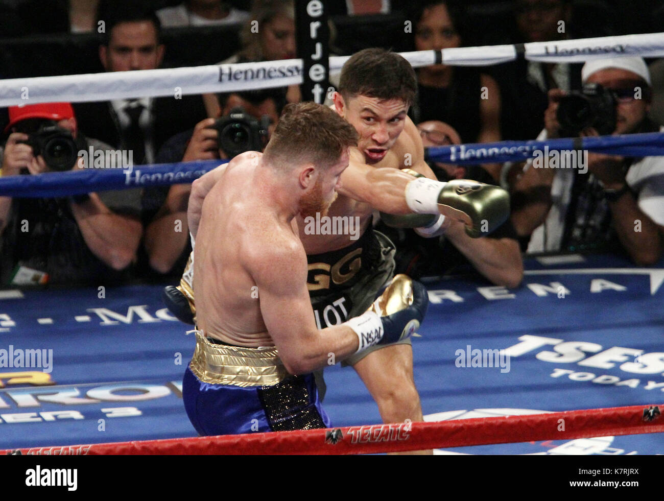 Alvarez golovkin 2017 draw hi-res stock photography and images - Alamy