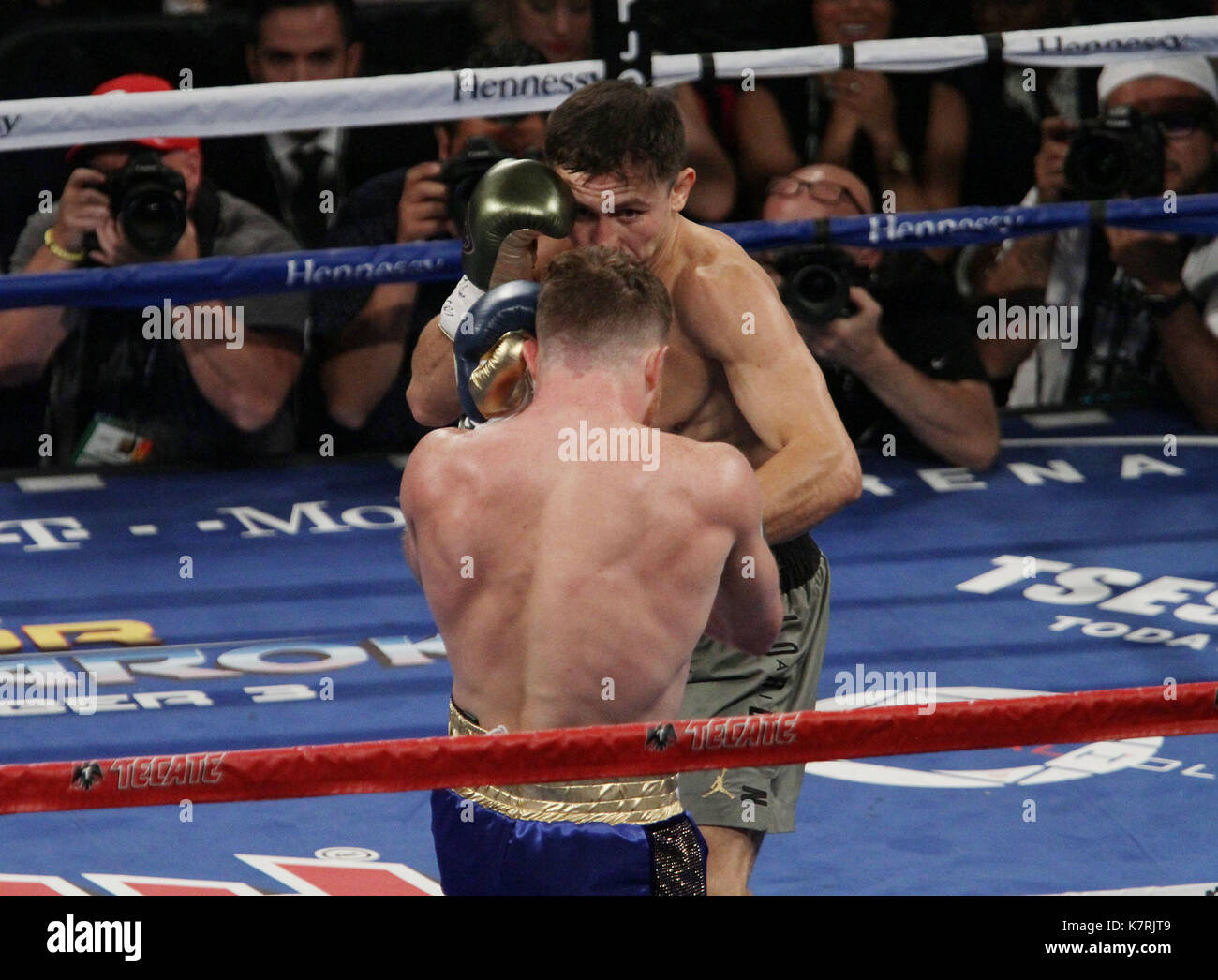 Alvarez golovkin 2017 draw hi-res stock photography and images - Alamy
