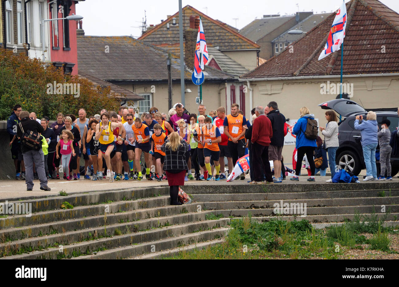 Sheerness, Kent, UK. 17th Sep, 2017. UK Weather: Sheerness RNLI held their annual fun run this ...