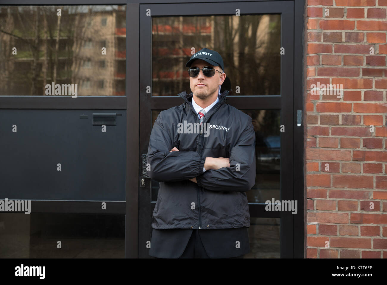 Bodyguard people hi-res stock photography and images - Alamy