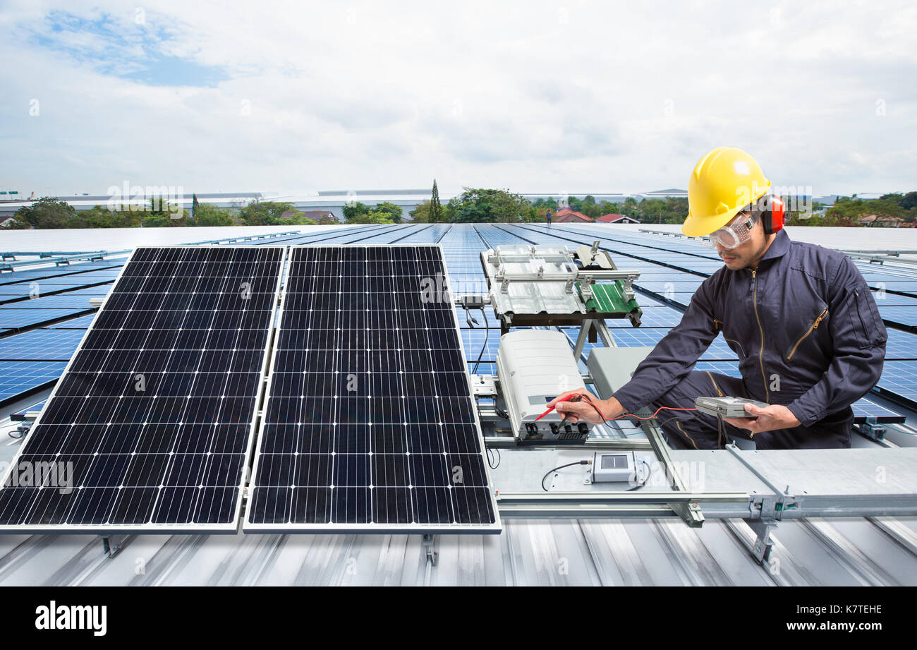 Solar panel factory roof hi-res stock photography and images - Alamy