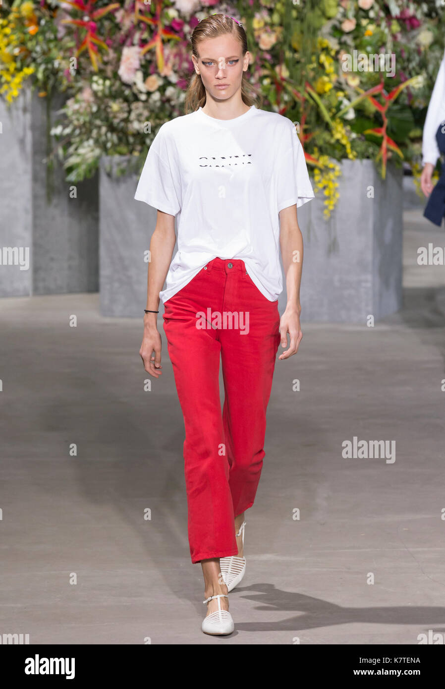 NEW YORK, NY - September 08, 2017: Sarah Dahl walks the runway during ...