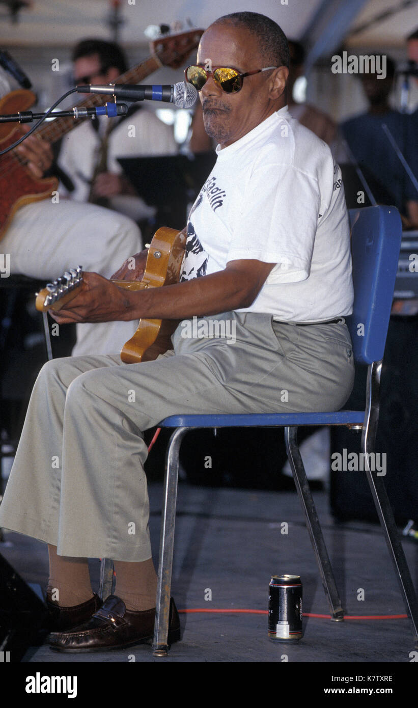Snooks Eaglin performing at the New Orleans Jazz and Heritage Festival ...