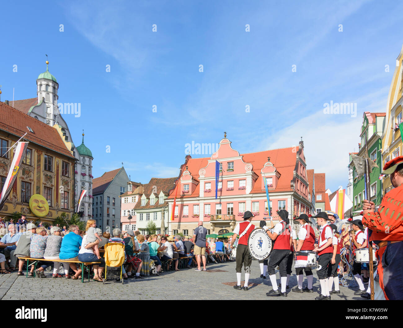 Fischertag (fishers day), parade of City guards in traditional costumes ...