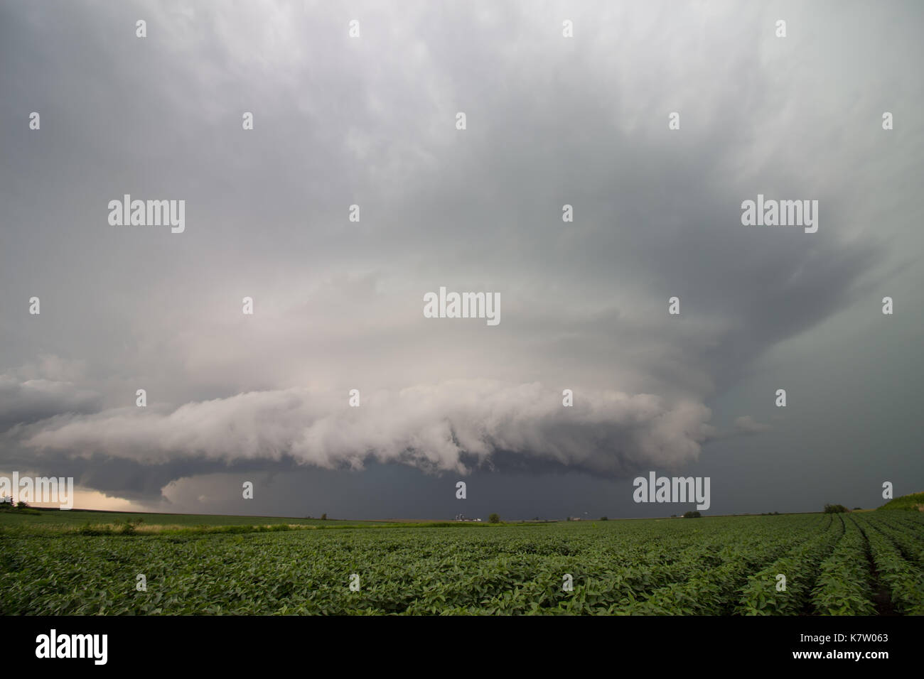 Supercell thunderstorm hi-res stock photography and images - Alamy