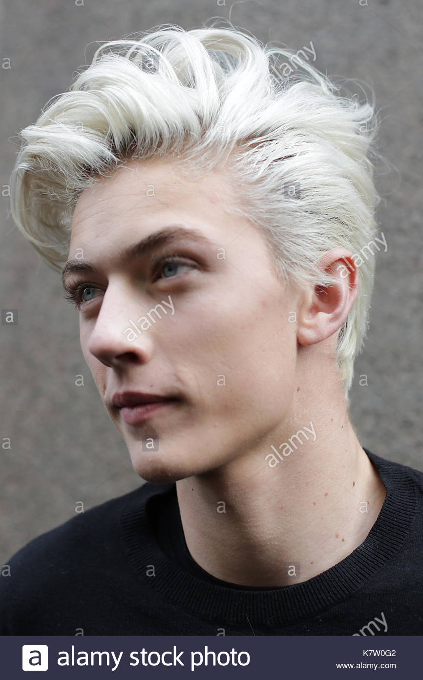 Lucky Blue Smith. Model Lucky Blue Smith spotted posing with fans at ...
