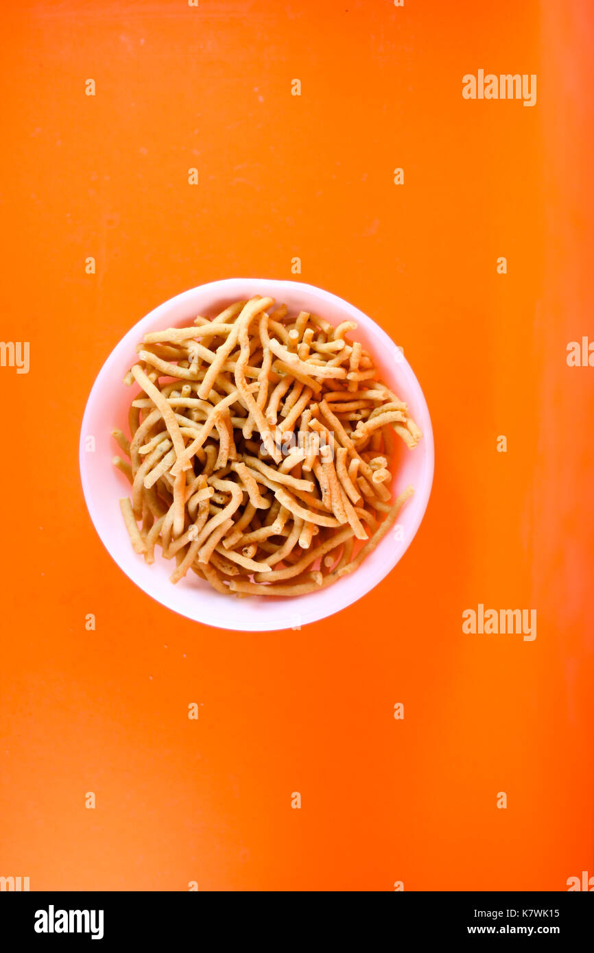 Traditional indian snacks hi-res stock photography and images - Alamy