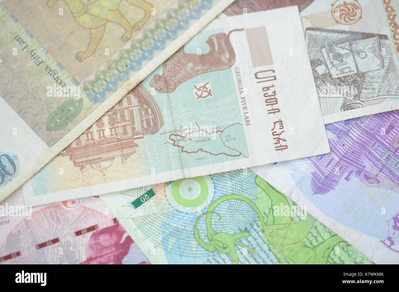 Five lari hi-res stock photography and images - Alamy