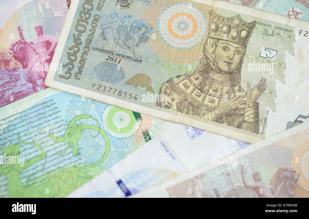 Five lari hi-res stock photography and images - Alamy