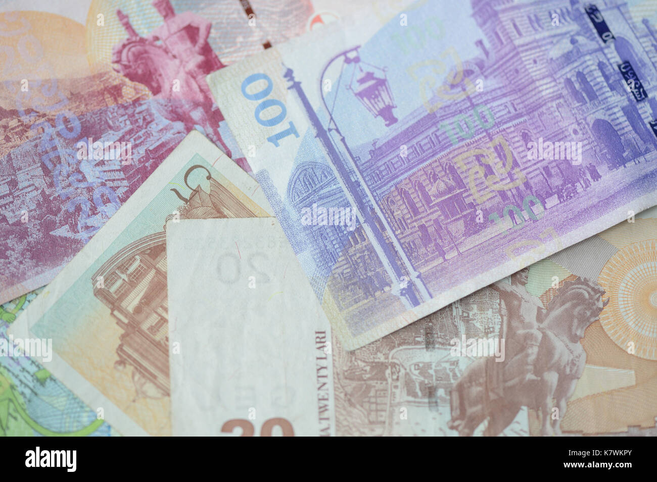 Five lari hi-res stock photography and images - Alamy