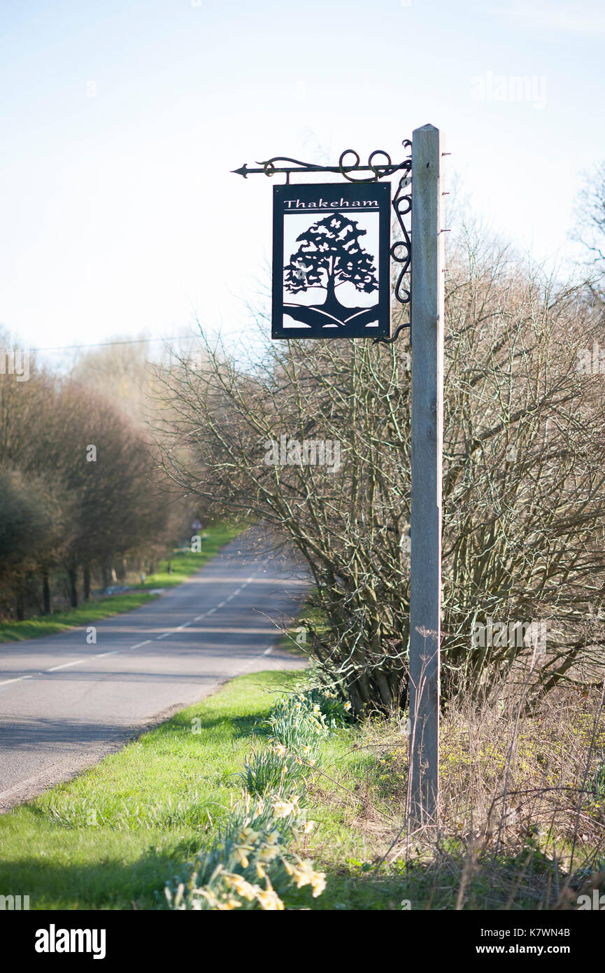 Old fashioned british road sign hi-res stock photography and images - Alamy