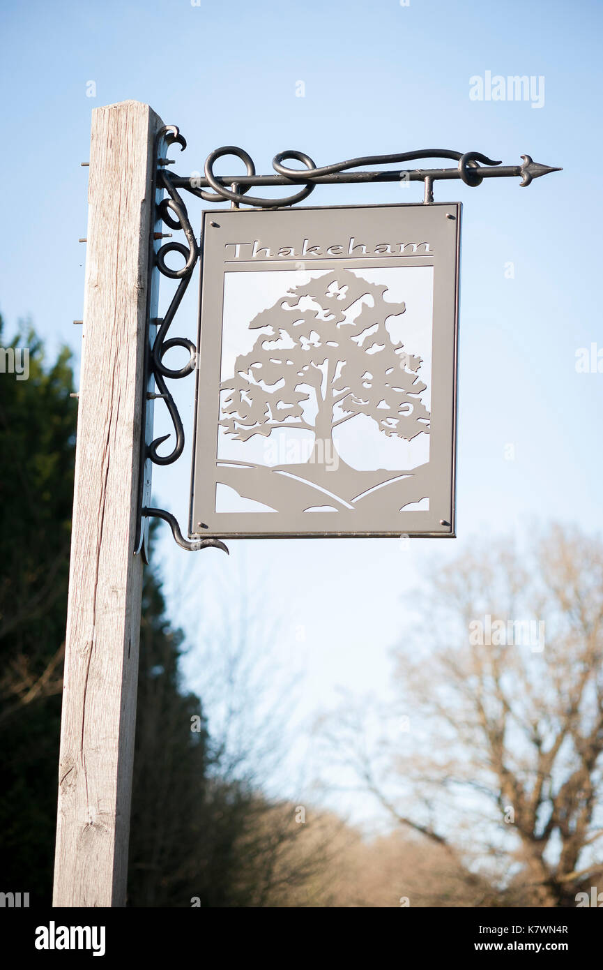 English Village Signs High Resolution Stock Photography and Images - Alamy