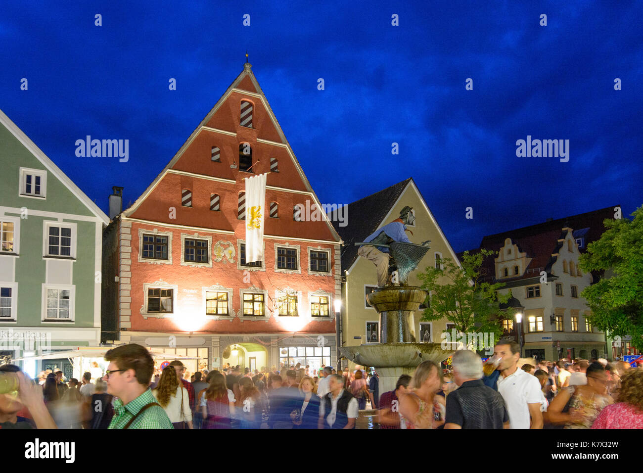 Fisher Fountain at square Schrannenplatz, Memmingen, Schwaben, Swabia ...