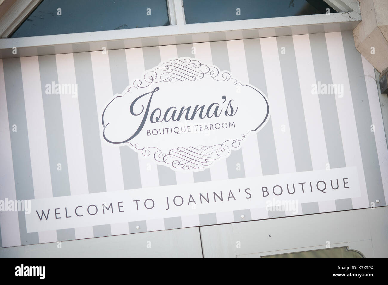 Tearoom sign hi-res stock photography and images - Alamy