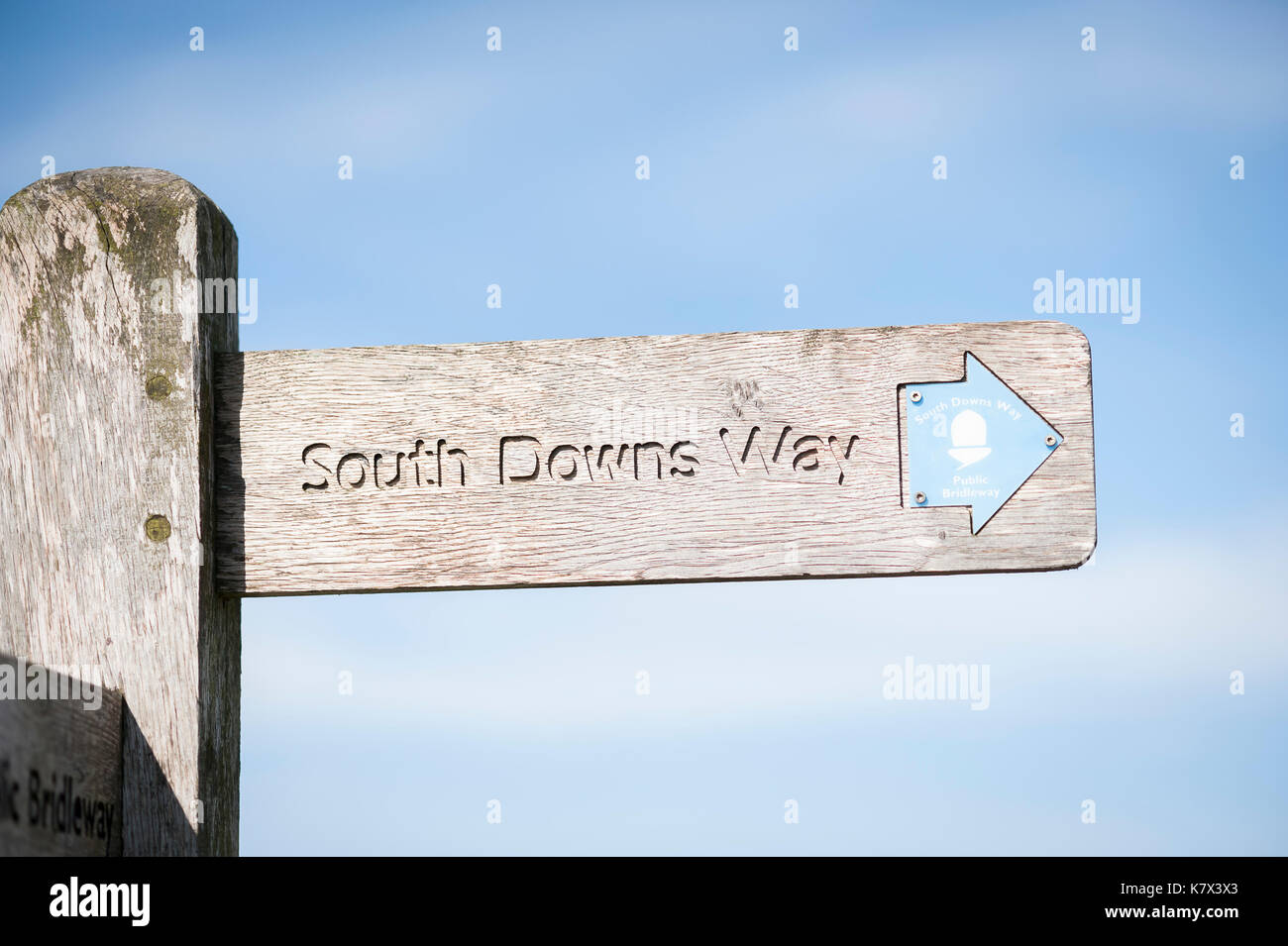 South Downs Way wooden signpost, West Sussex, England Stock Photo - Alamy