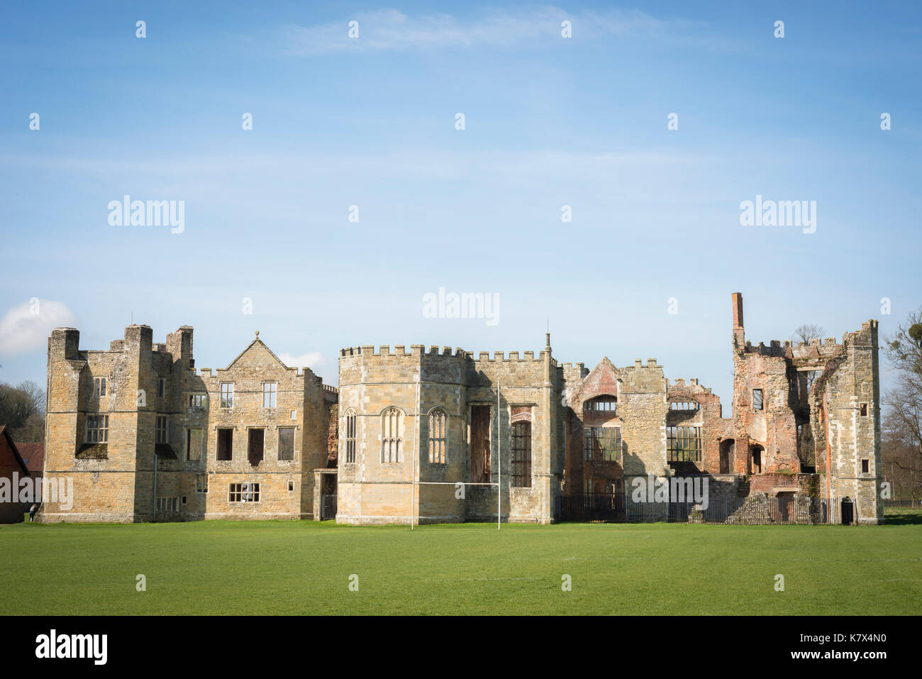 Cowdray Ruins, Midhurst, West Sussex, England Stock Photo - Alamy