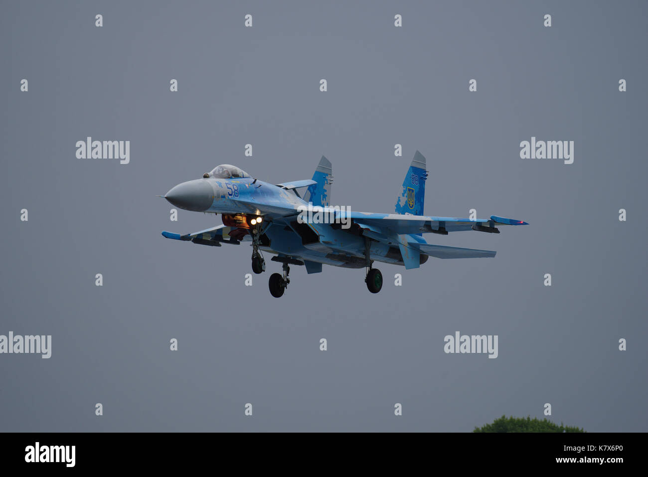 Sukhoi SU 27 Stock Photo - Alamy