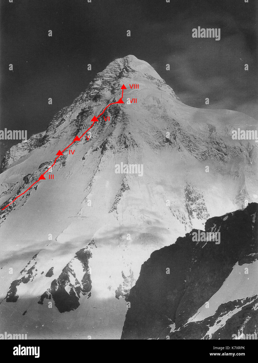 K2 route hi-res stock photography and images - Alamy