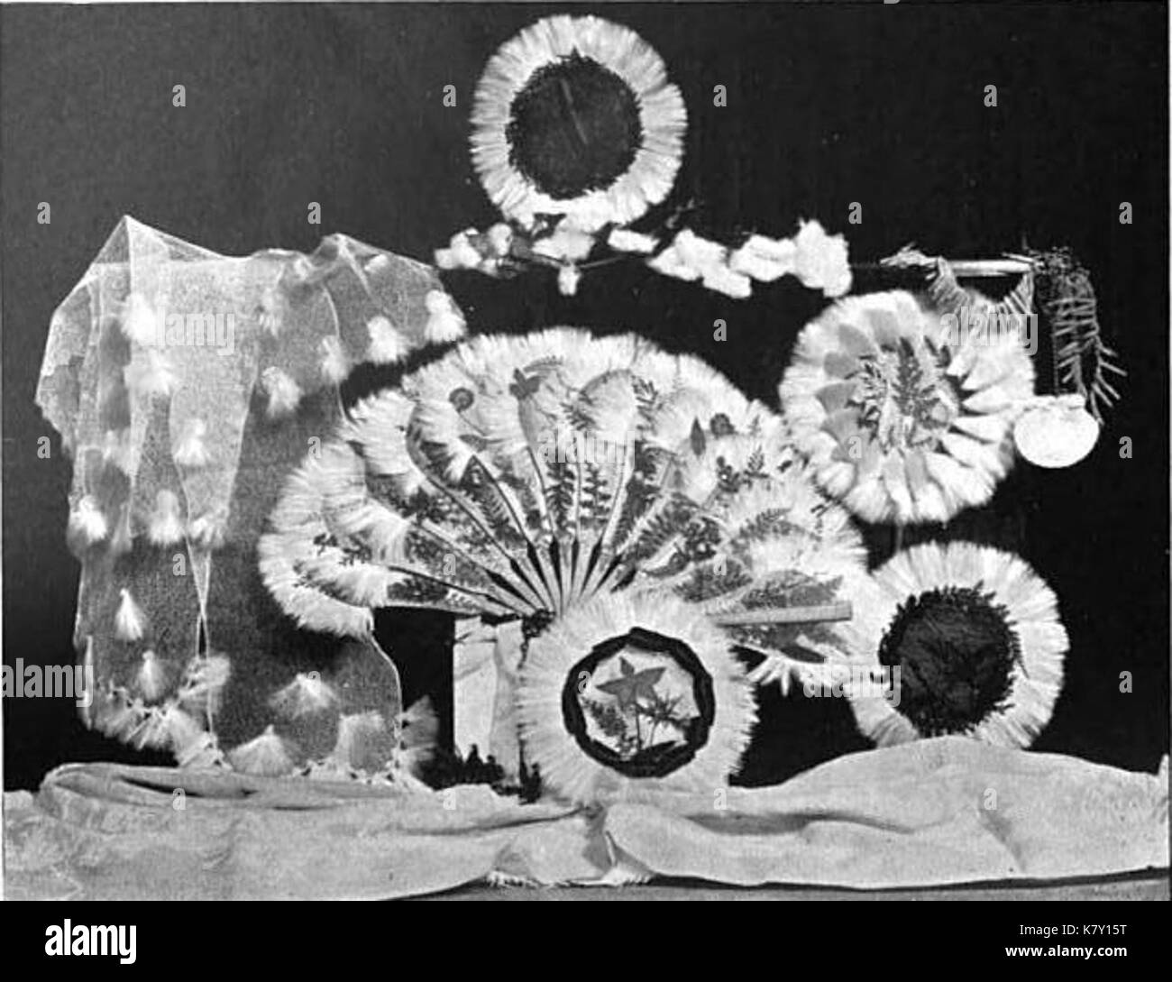 Tree craft Black and White Stock Photos & Images - Alamy