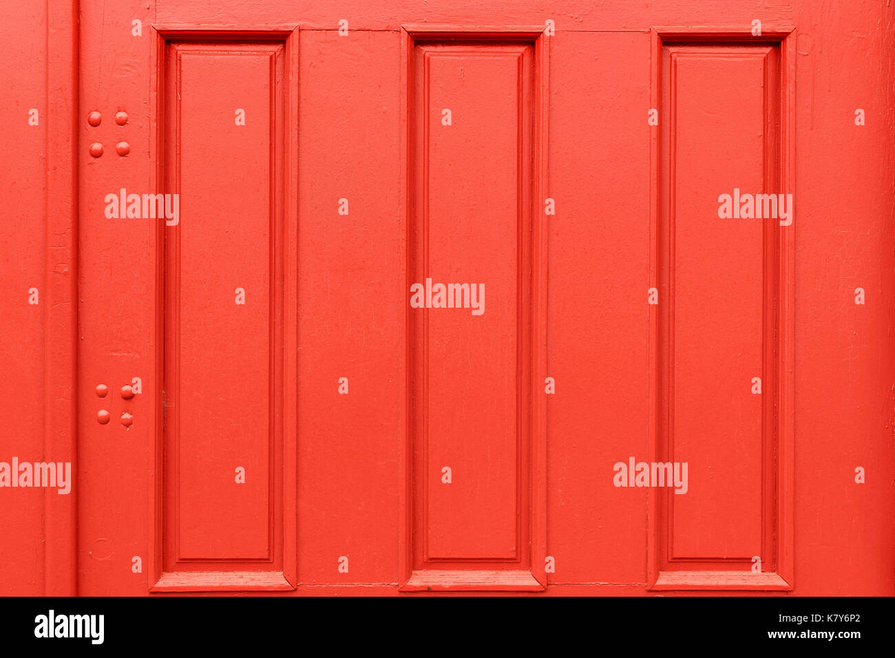 Large wooden gates hi-res stock photography and images - Alamy